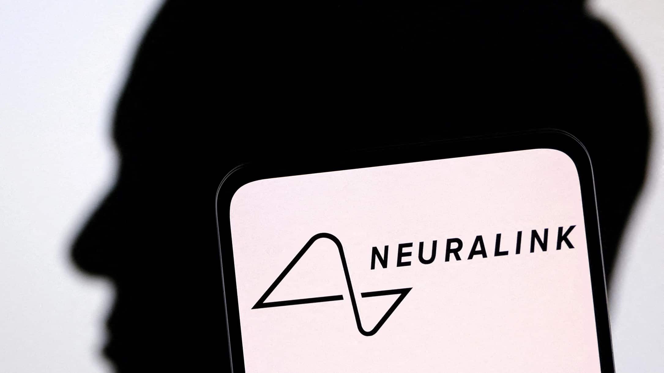 Neuralink, test impianto cerebrale su umani approvato da FDA