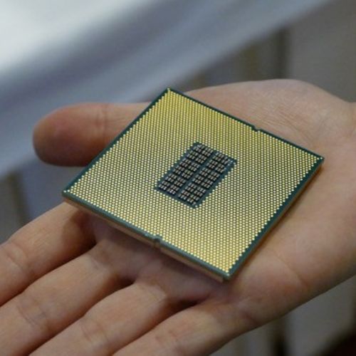 Qualcomm presenta la sua prima CPU ARM per le aziende