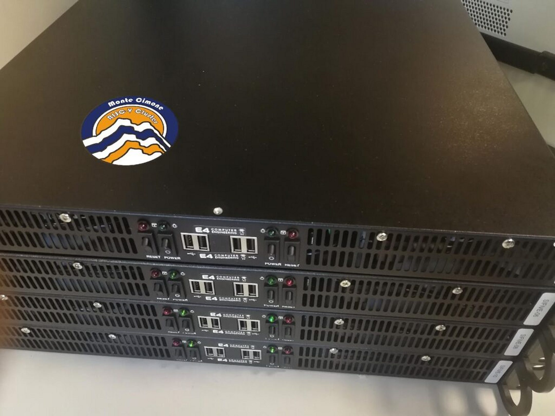 RISC-V: l'italiana E4 Computer Engineering entra nell'ecosistema